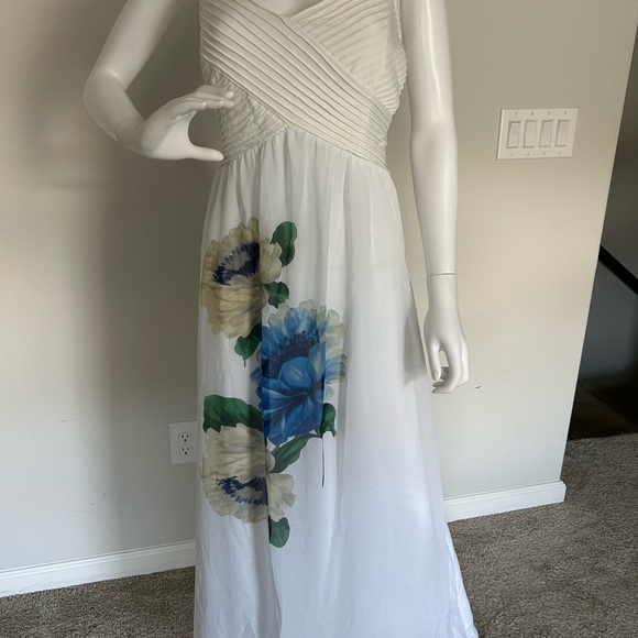 Robbie Bee | Dresses | Robbie Bee White Maxi Dress With Blue And Tan ...